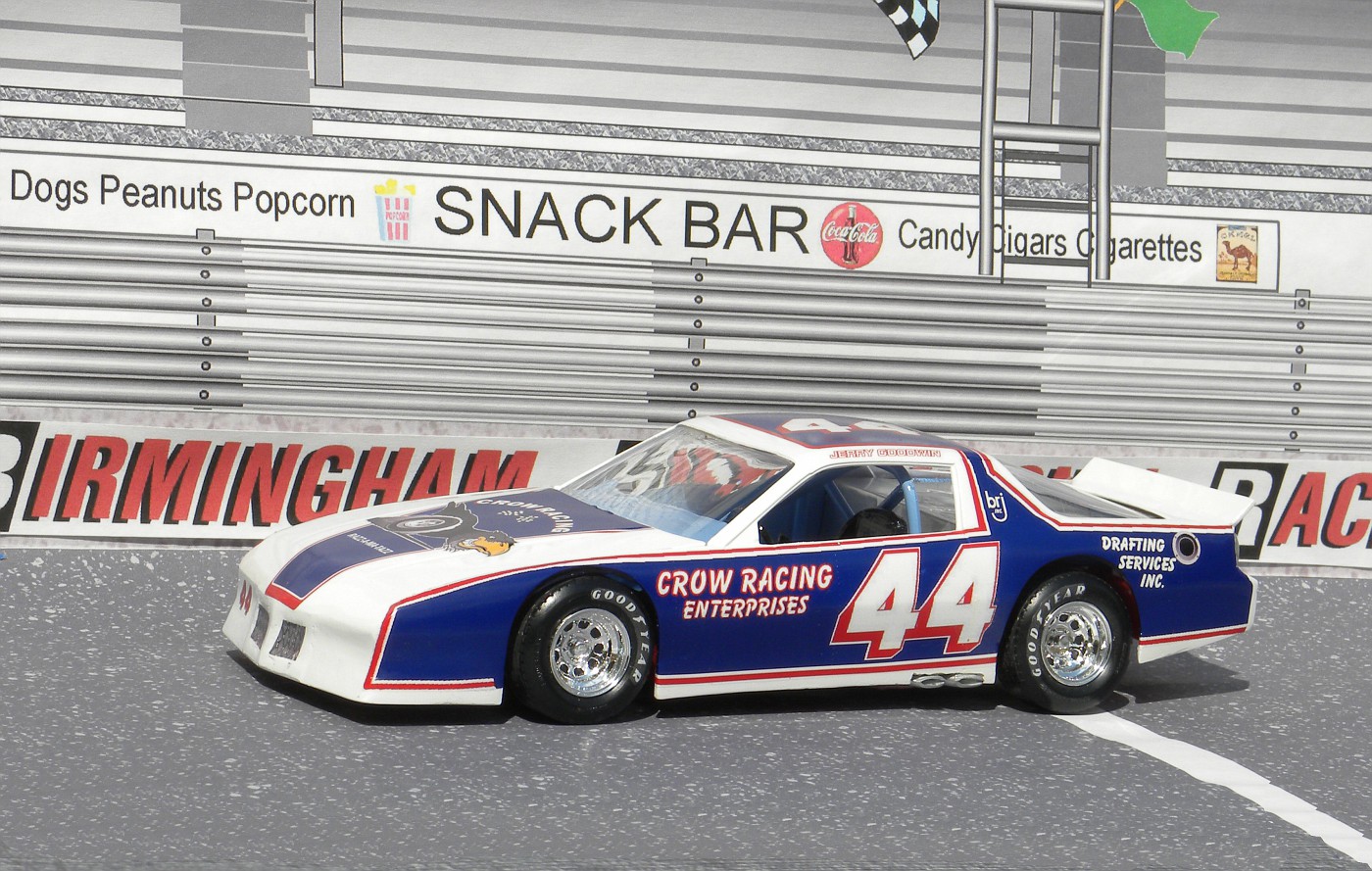 Photo: Jerry Goodwin 1 | MODELS BY JERRY HEIS, JIM NIEDERMAYER AND ...