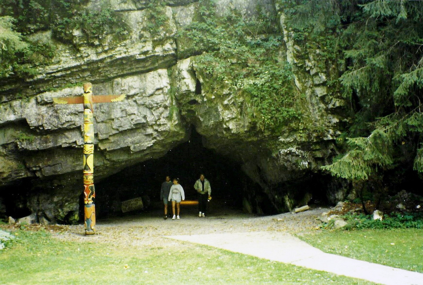 Photo: Entrance To the Woodward Cave near Woodward, Pennsylvania ...