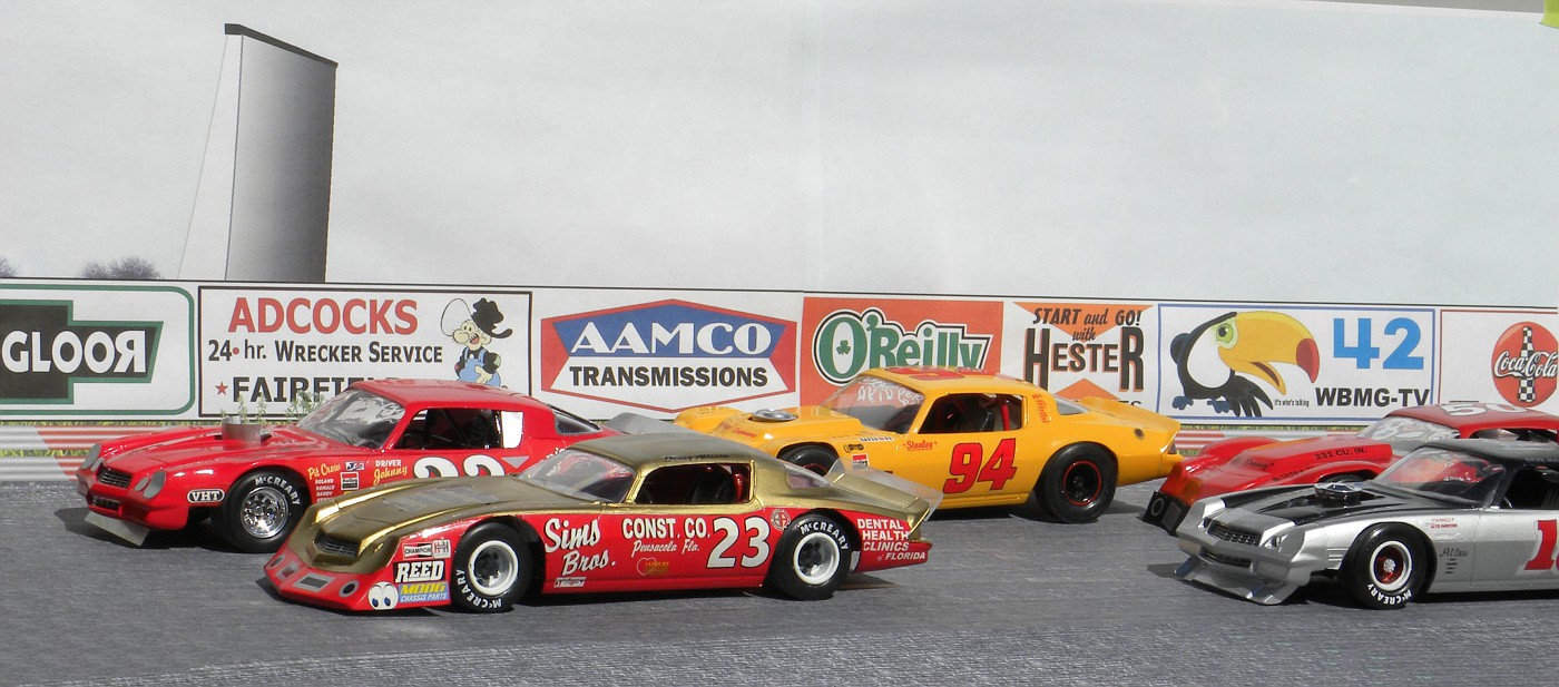 Photo LMS At BIR Turn 4 3 MODELS BY JERRY HEIS JIM NIEDERMAYER AND RODNEY BISHOP Album photo-lms-at-bir-turn-4-3-models-by-jerry-heis-jim-niedermayer-and-rodney-bishop-album