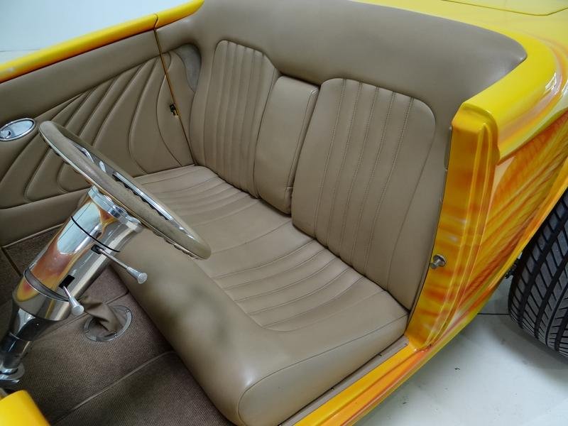 Photo: 1932 zipper yellow and orange | 1932 Ford Deuce and other model ...