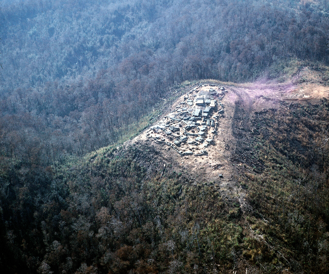 Photo: Central Highlands, Vietnam, 1969 - Fire Base 6, manned by ...