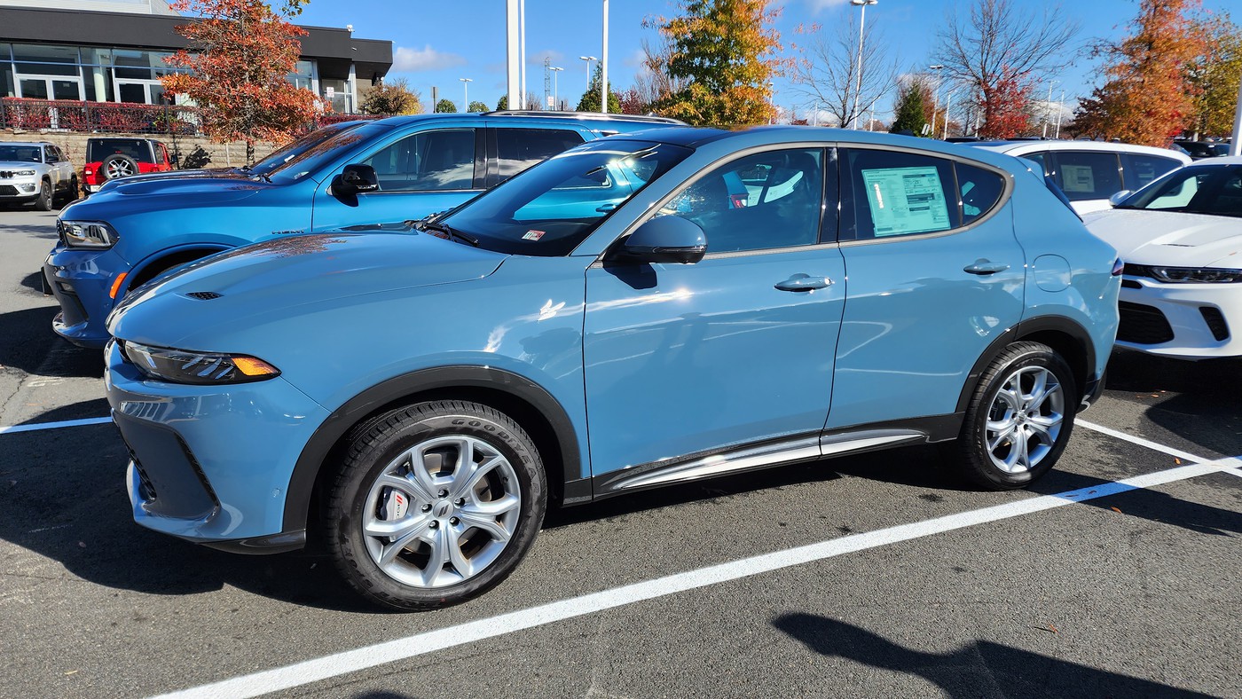 TrepKing got stung by the New Car Bug! - Chrysler 300M Enthusiasts Club