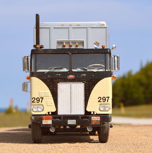 Wagner Transportation Co - Peterbilt 352 and Wilson Trailer Co body ...